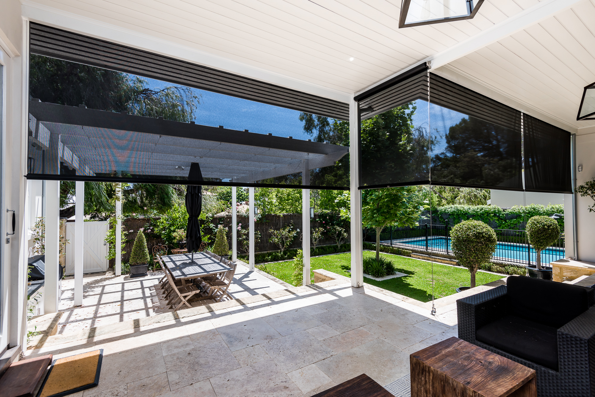 Top Reasons to Install Outdoor Blinds